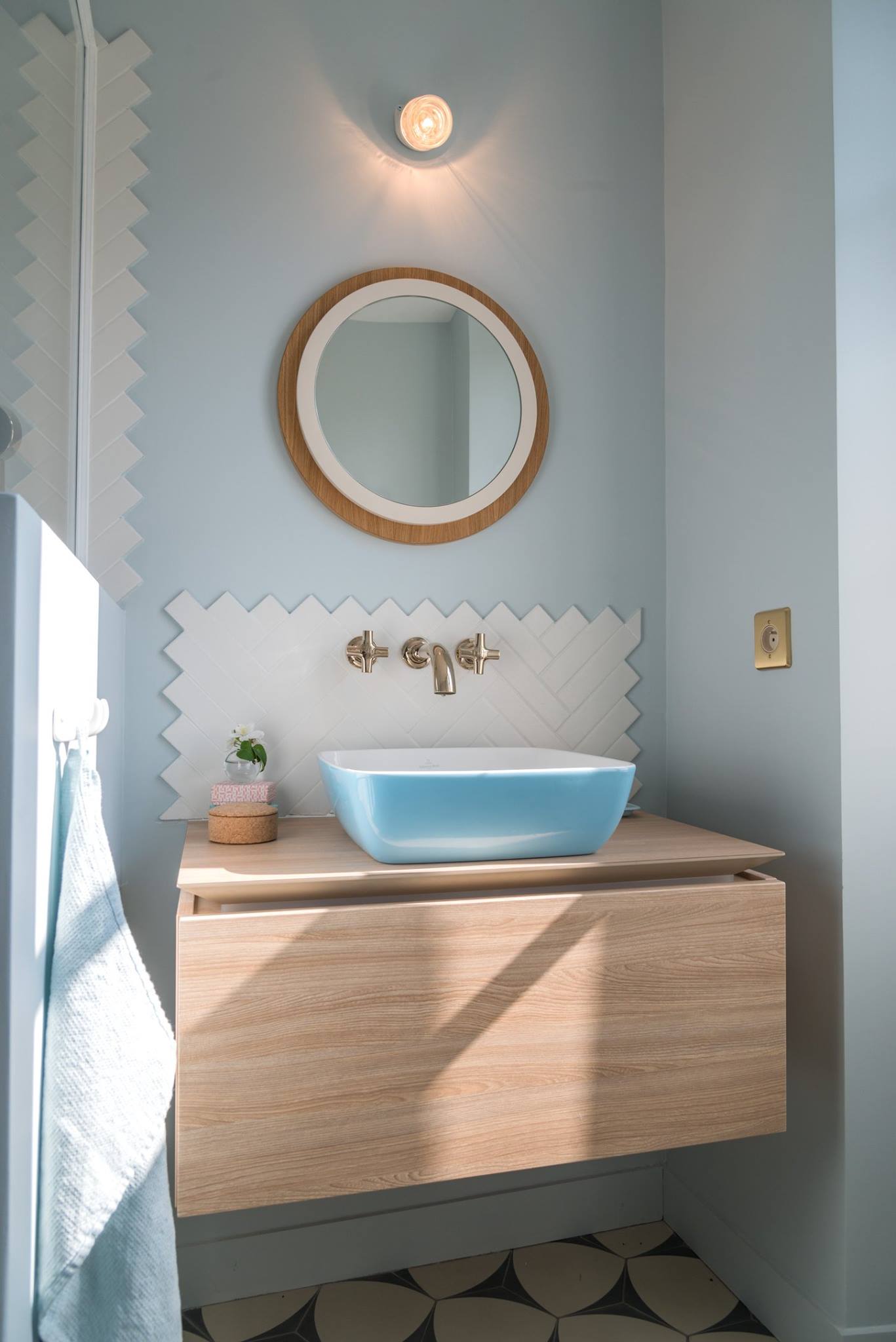 Bringing Colour into Your Bathroom | Blog | HKS