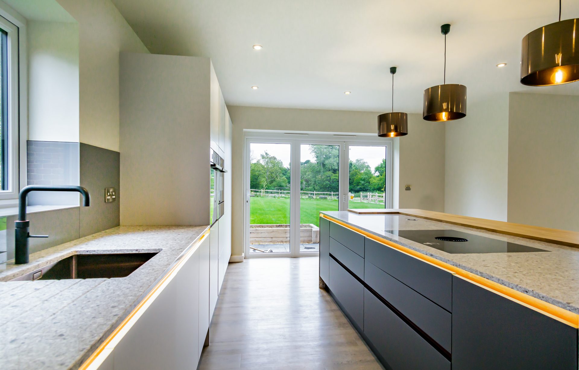 Anthracite Handleless Kitchen | Heathfield, East Sussex | HKS
