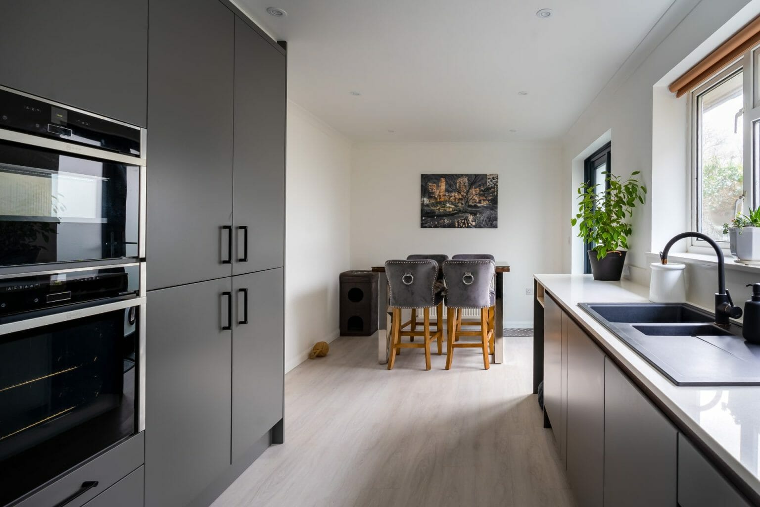 Contemporary Mackintosh Kitchen In Graphite | HKS