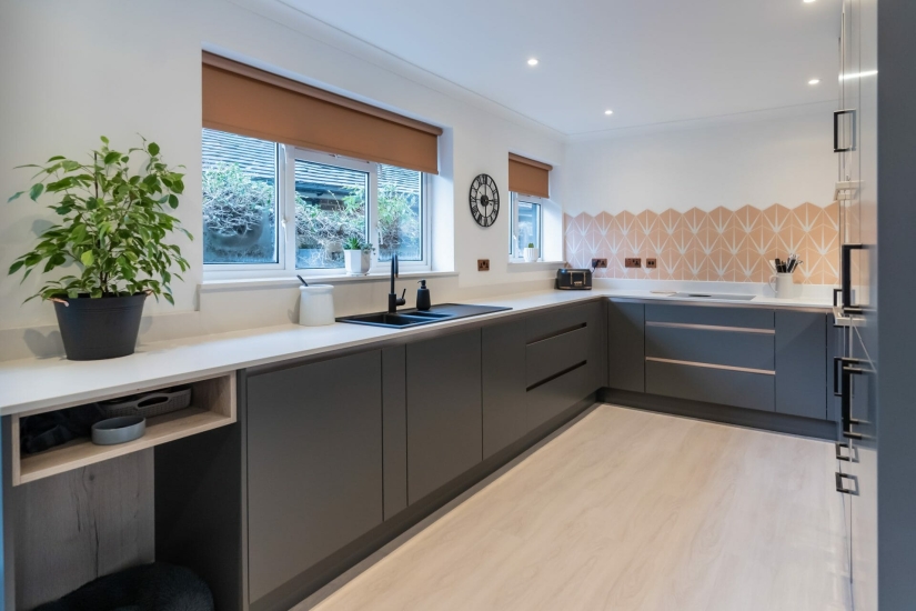 Contemporary Mackintosh Kitchen In Graphite | HKS